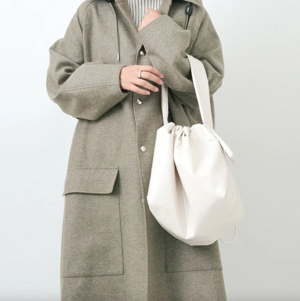 MATE MONO Tekateka Tote bag | Off White - :IN-RESIDENCE